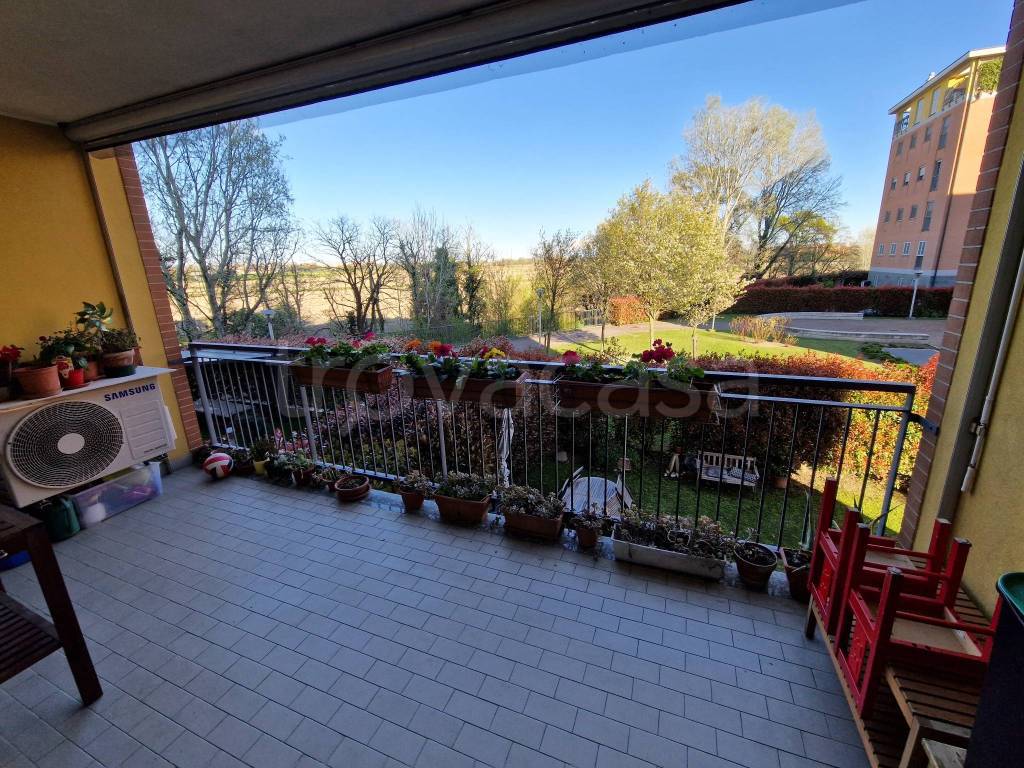 Appartamento in vendita a Buccinasco via Guido Rossa