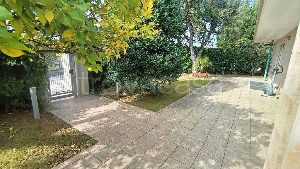 Villa in vendita a Cellamare via Nicolò Giudice, 8