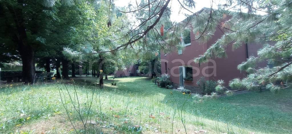 Appartamento in in vendita da privato a Gallarate viale Vittorio Veneto, 9