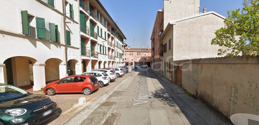 Appartamento all'asta a Cento vicolo sant'agostino