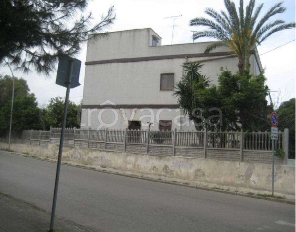 Appartamento all'asta a Brindisi via Arturo Martini