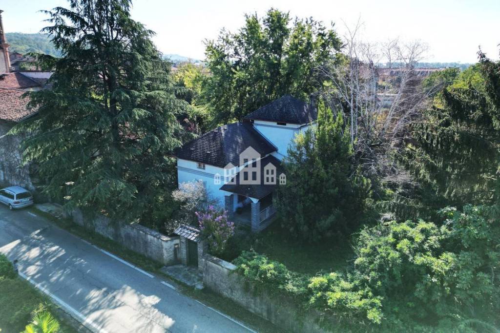 Villa in vendita a Bairo via Castellamonte, 3