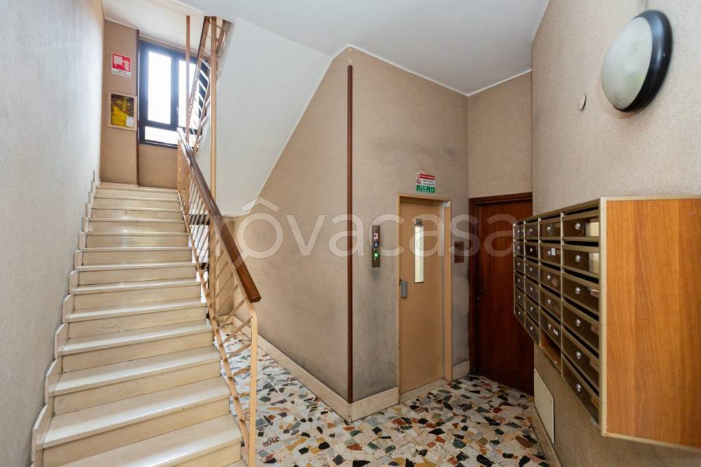 Appartamento in vendita a Cologno Monzese viale Piave, 1