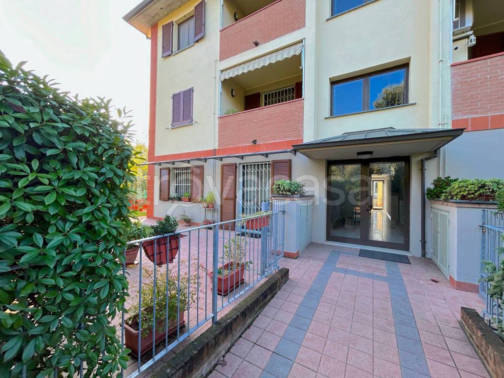 Appartamento in vendita a Montechiarugolo via Guglielmo Marconi, 34