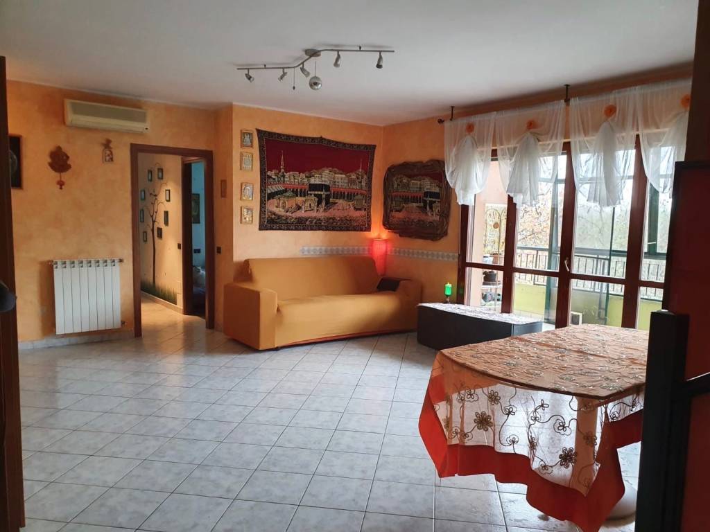 Appartamento in vendita a Binasco via Galileo Ferraris, 7E