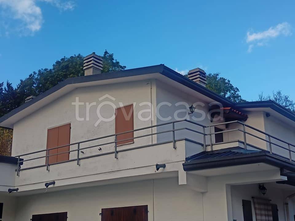 Appartamento in vendita a Ballabio via Provinciale