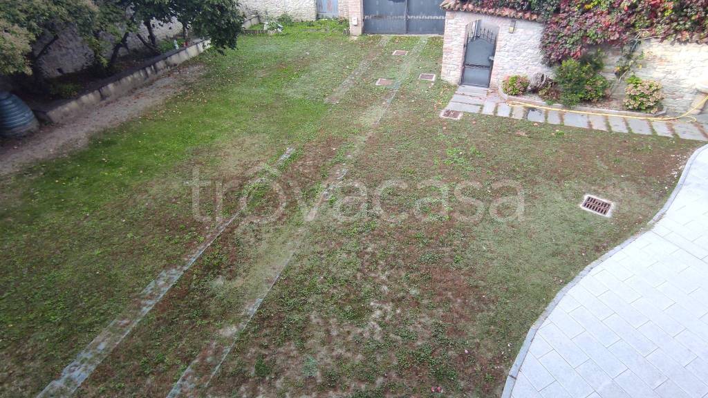 Casale in vendita a Garbagna piazza Vittorio Emanuele