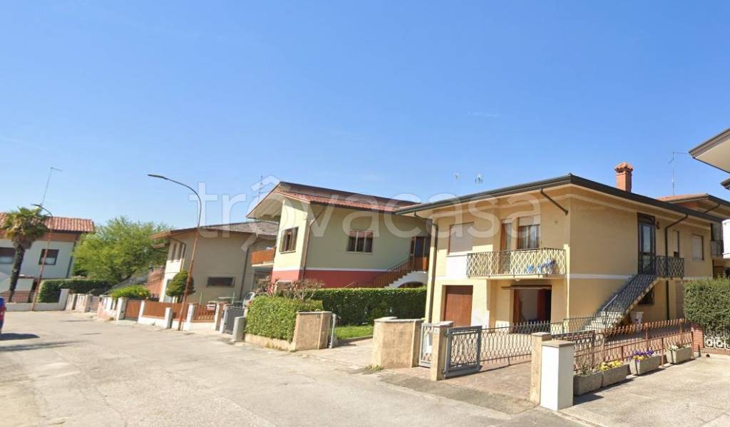 Villa Bifamiliare in vendita a Portogruaro via Vincenzo Gioberti