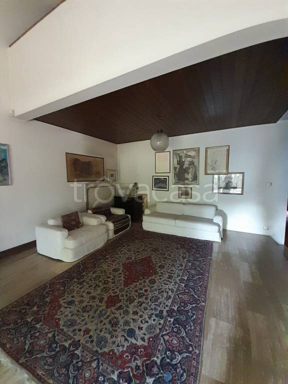 Villa in vendita a Massa Lombarda