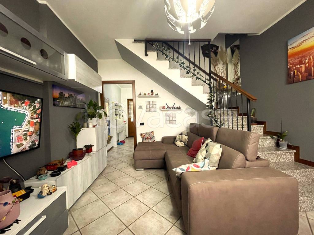 Villa in vendita a San Rocco al Porto via Noceto, 41