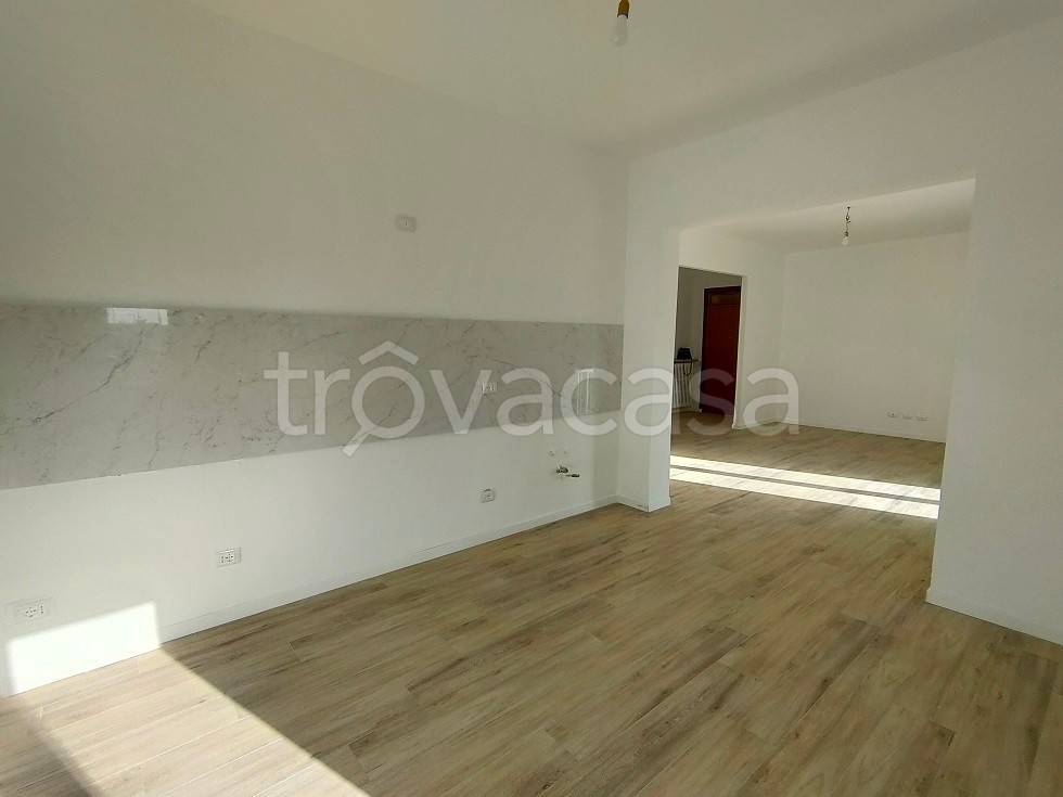 Appartamento in vendita a Legnago via Lungo Bussé