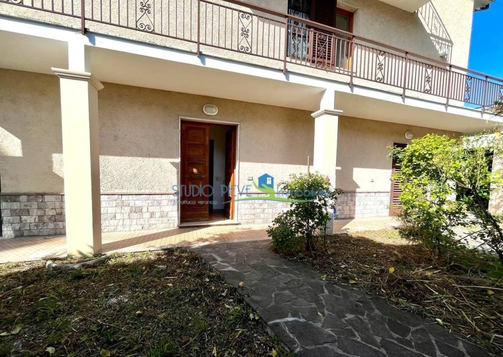 Appartamento in vendita a Monsummano Terme via Risorgimento, 341