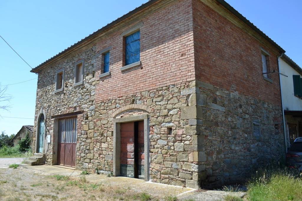 Casale in vendita a Cortona case Sparse Burcinella, 258