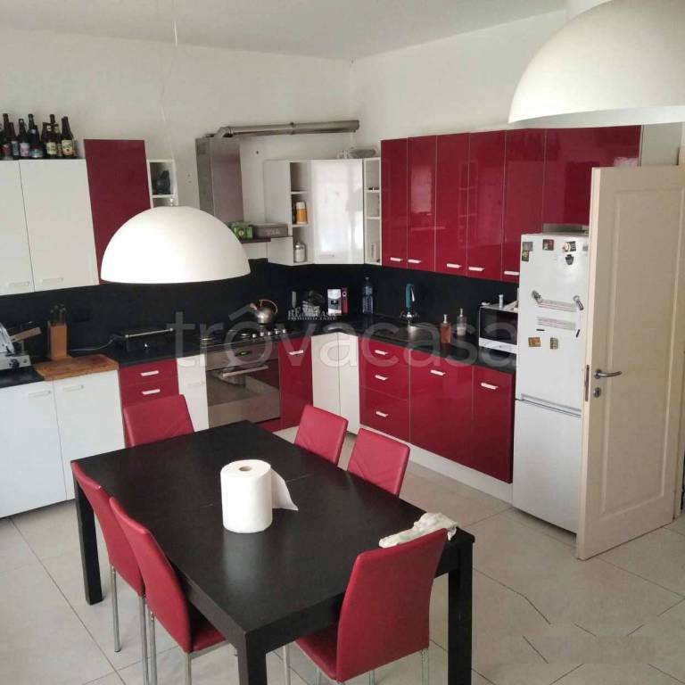 Appartamento in vendita ad Ascoli Piceno via rovereto