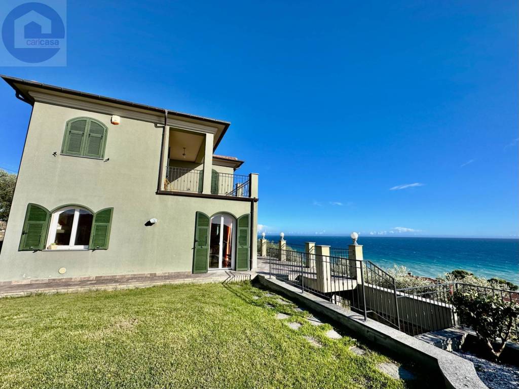 Villa Bifamiliare in vendita a Imperia via Gabriele d'Annunzio, 16/16