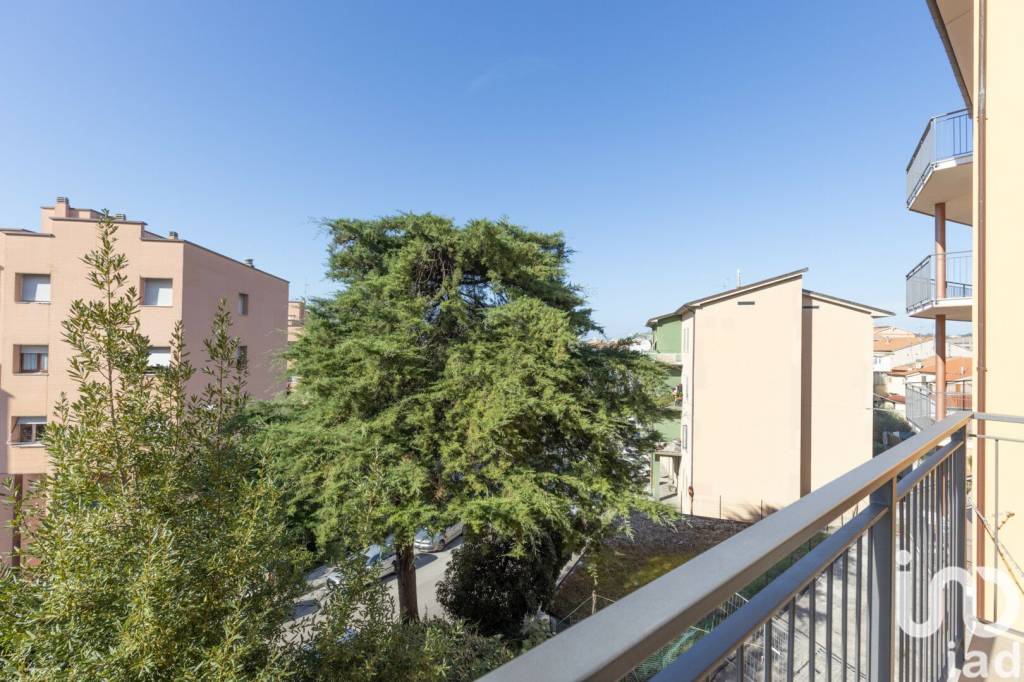 Appartamento in vendita ad Ancona via Ranieri, 18 Foto-2