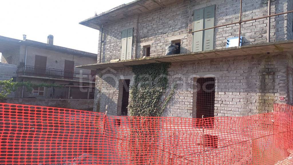 Rustico in in vendita da privato ad Aprilia via Cavone, 10