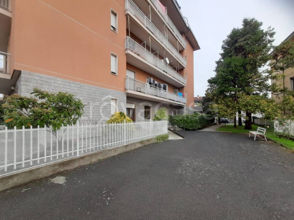 Appartamento in vendita a Ovada via Capitano Bartolomeo Marchelli