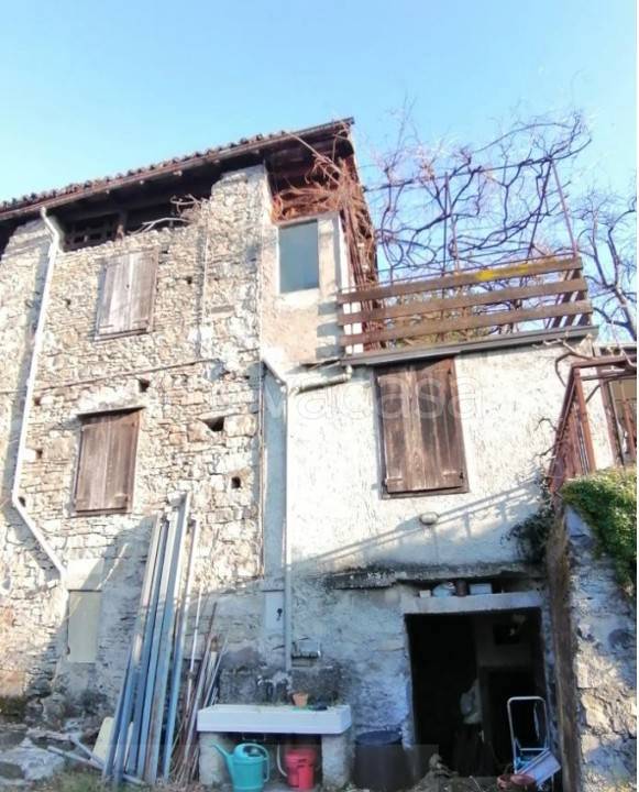 Appartamento all'asta a Breno via Spinera