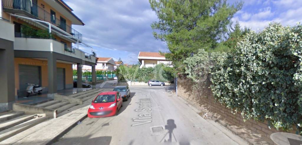 Appartamento all'asta a Solarino via Sortino