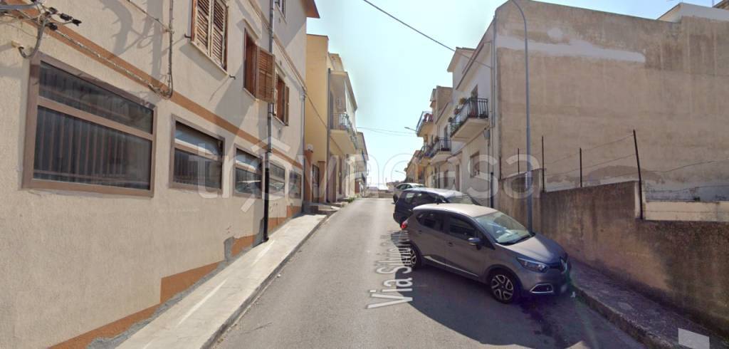 Appartamento all'asta a Noto via silvio pellico