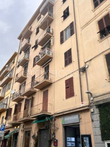 Appartamento in vendita a La Spezia piazza Camillo Benso di Cavour, 37
