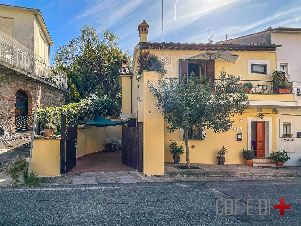 Appartamento in vendita a Scandriglia via Rieti