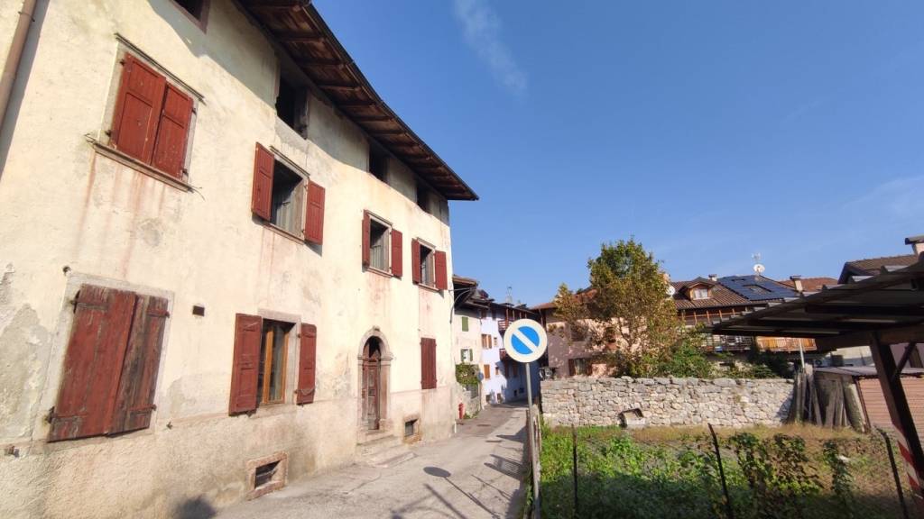 Casa Indipendente in vendita a Cavedine via Piazzola, 14