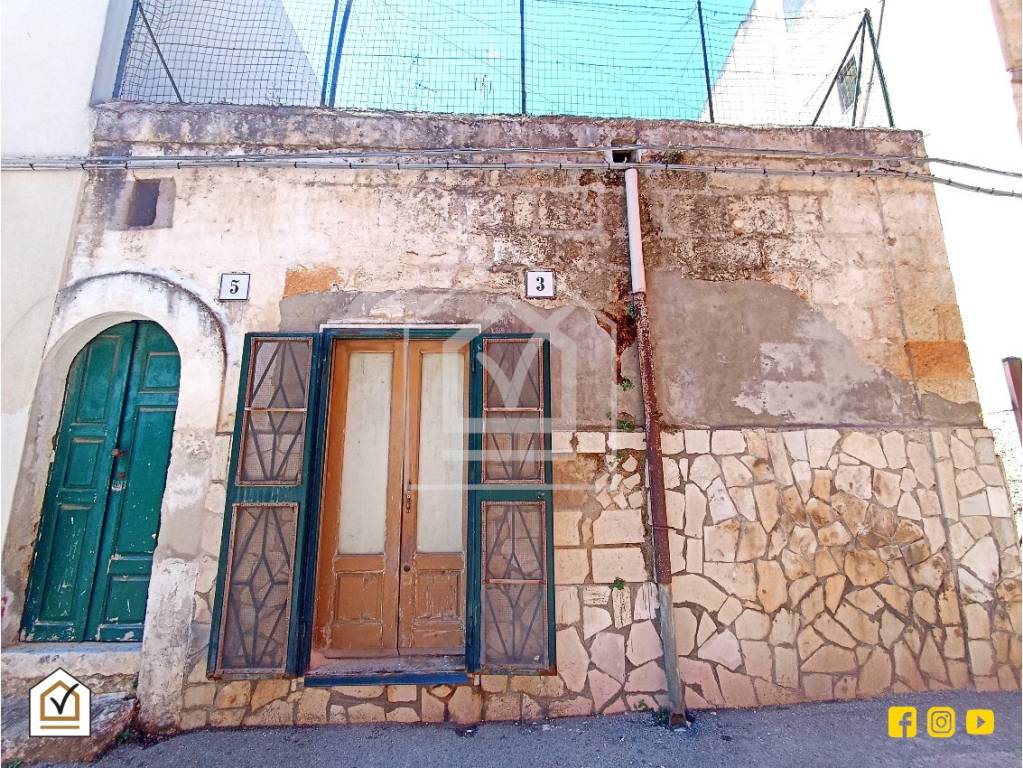 Casa Indipendente in vendita a Bari via Capitaneo, 29