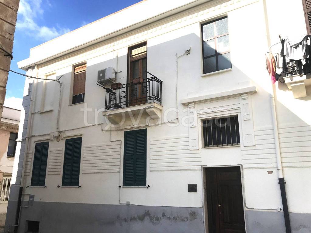 Appartamento in vendita a Reggio di Calabria via Fiume, 36