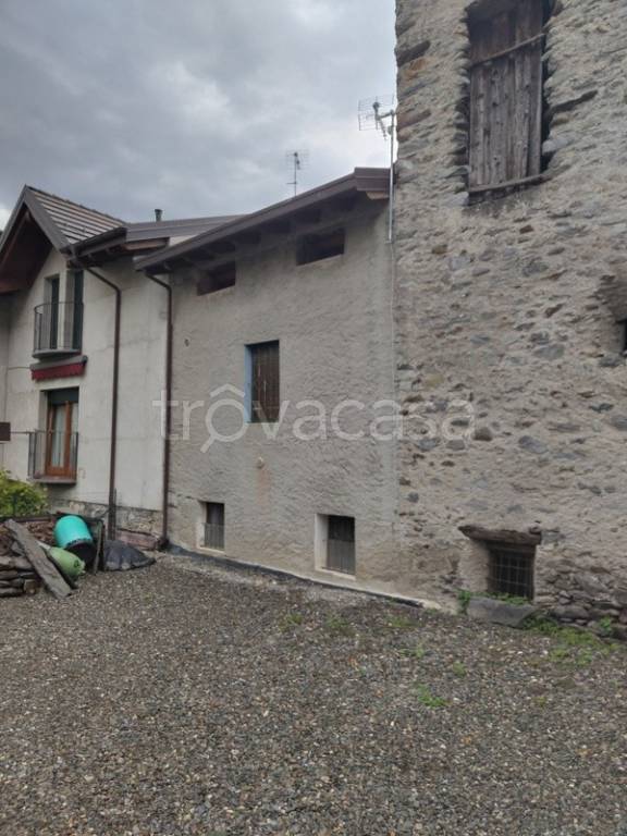 Casa Indipendente in vendita a Fusine piazza Vittorio Emanuele