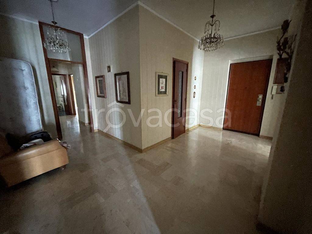 Appartamento in in vendita da privato a Taranto viale Magna Grecia, 57