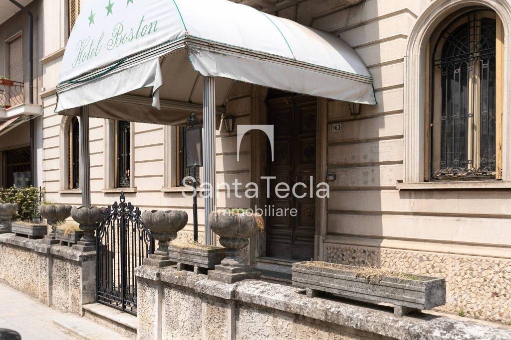 Intero Stabile in vendita a Garlasco corso Camillo Benso di Cavour, 163