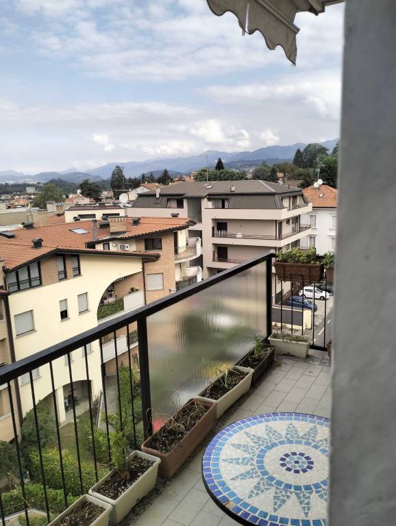 Appartamento in vendita a Cantù via 4 Novembre, 18