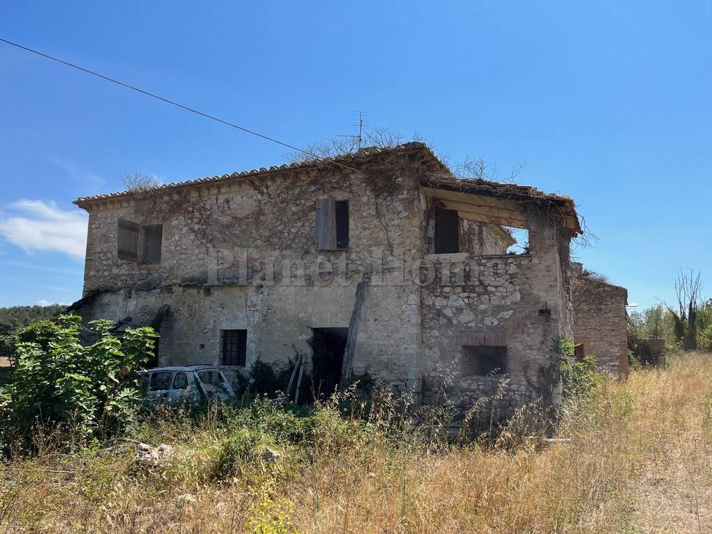 Casale in vendita ad Amelia via primo maggio