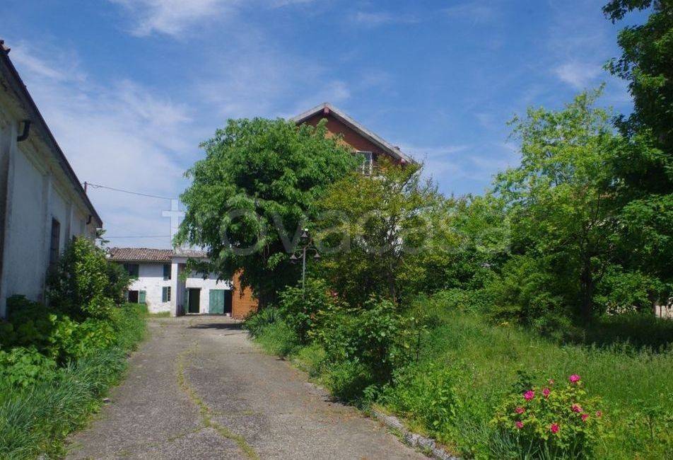 Villa in in vendita da privato a Besenzone via Villa, 128