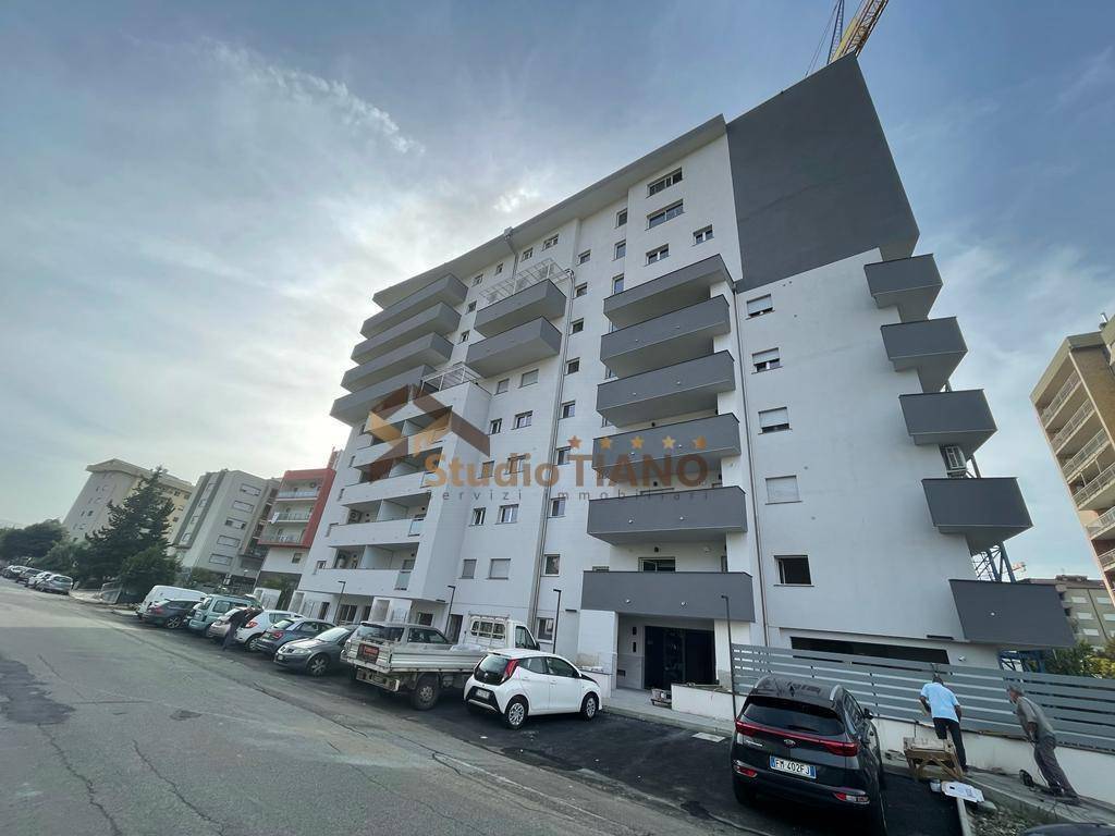 Appartamento in vendita a Cosenza via cesare curcio, snc