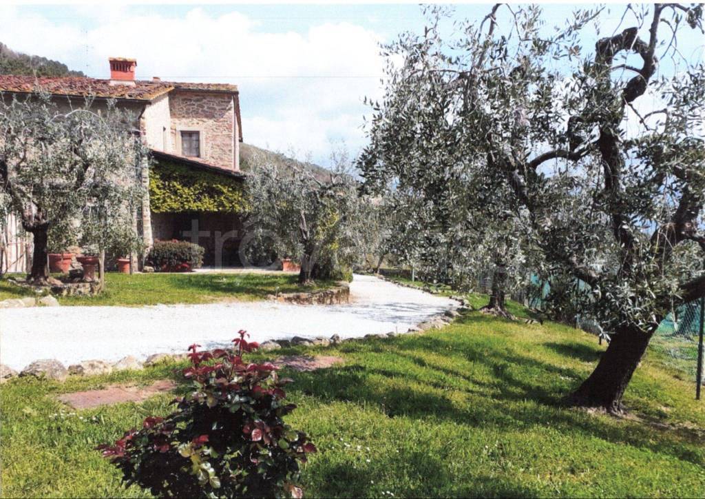 Rustico in in vendita da privato a Serravalle Pistoiese via Leonardo da Vinci