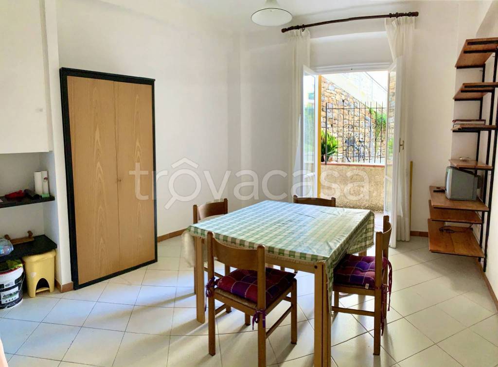 Appartamento in vendita a Imperia viale Giacomo Matteotti, 93