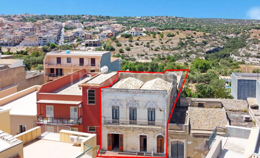Casa Indipendente in vendita a Ispica via Fratelli Bandiera, 78/1