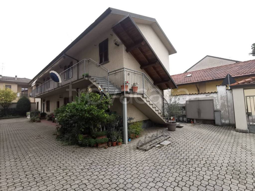 Appartamento in vendita a Carugate via Enrico Toti