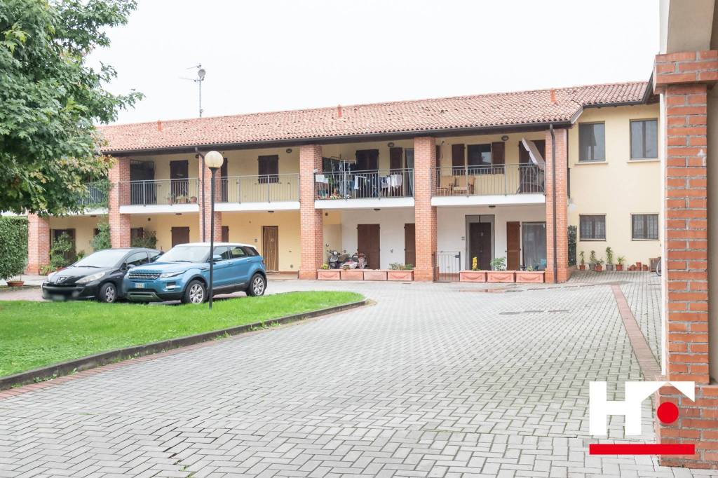 Villa a Schiera in vendita a Borgo San Giacomo via Conte Zoppola, 18