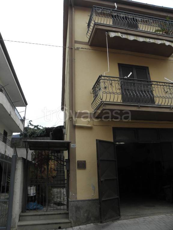 Casa Indipendente in in vendita da privato a Calvi Risorta via delle Acacie, 41