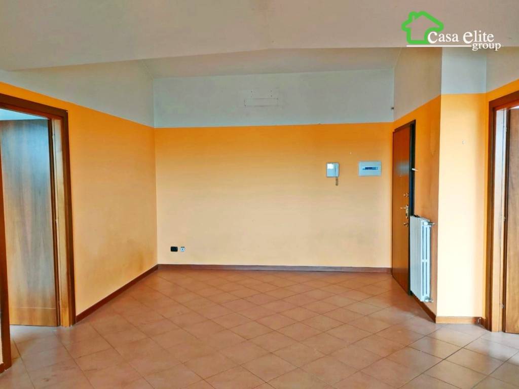 Appartamento in vendita a Carpiano via Salvo d'Acquisto, 3