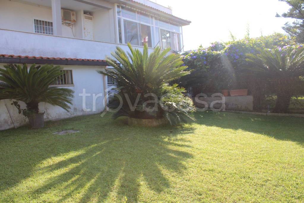 Villa Bifamiliare in vendita ad Anzio via delle Muse, 44