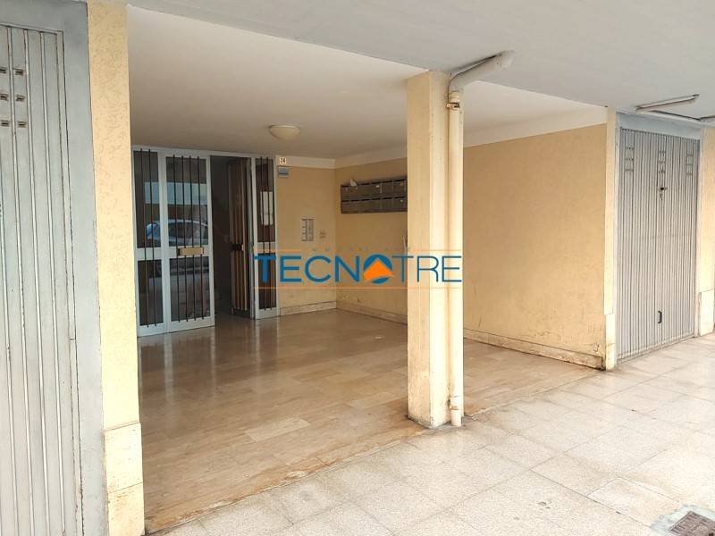 Appartamento in vendita a Martinsicuro via Ludovico Ariosto, 24