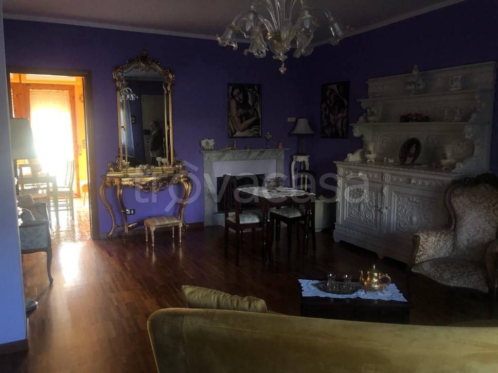 Villa a Schiera in vendita a Cascina