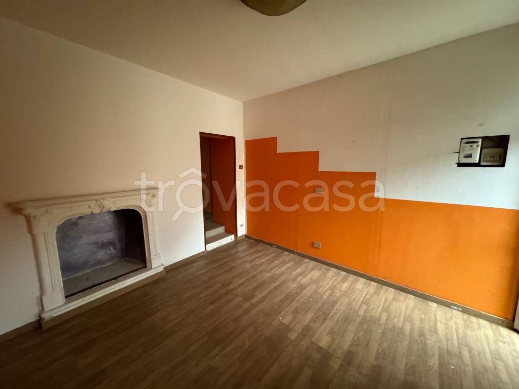 Appartamento in vendita ad Arona via Grigioni