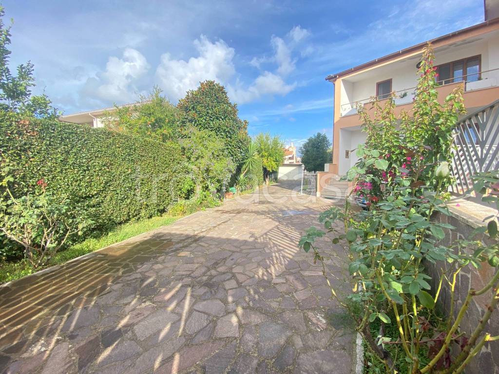 Villa Bifamiliare in vendita ad Aprilia via Perugia, 24