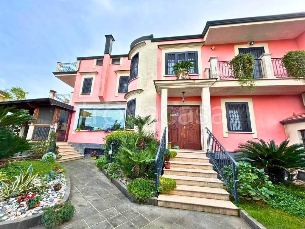 Villa in vendita a Carinaro via Vincenzo Monti